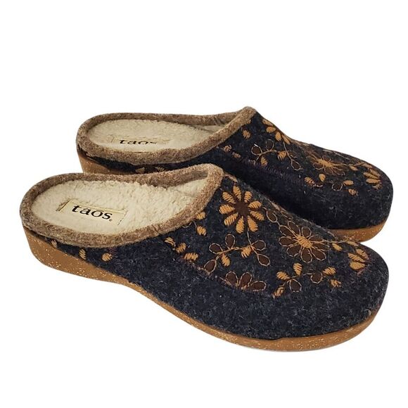Taos Footwear | Shoes | Taos Women 432 Woolderness Floral Wool Slip On ...